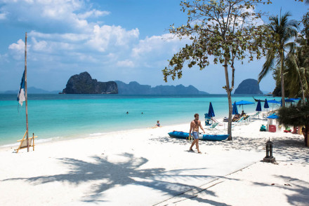 How To Spend The Perfect Day Touring Thailand's Trang Islands