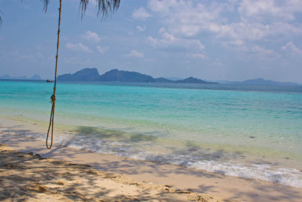 How To Spend The Perfect Day Touring Thailand's Trang Islands