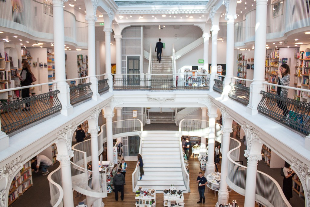 Beautiful Bookstores: Cărturești Carusel in Bucharest Romania